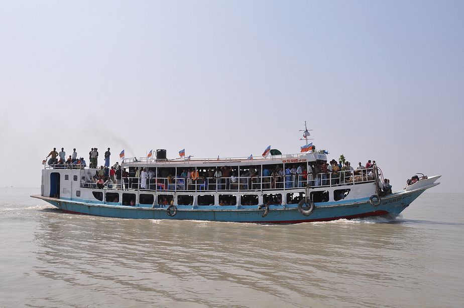 Another Overcrowded Bangladesh Ferry Sinks – The Diplomat