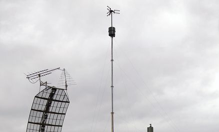 Iran Unveils “Stealth” Fighter: Qaher F-313 – The Diplomat