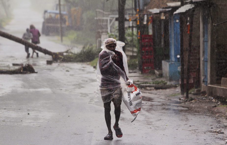 Deadly Cyclone Amphan Cuts Destructive Path in India and Bangladesh ...
