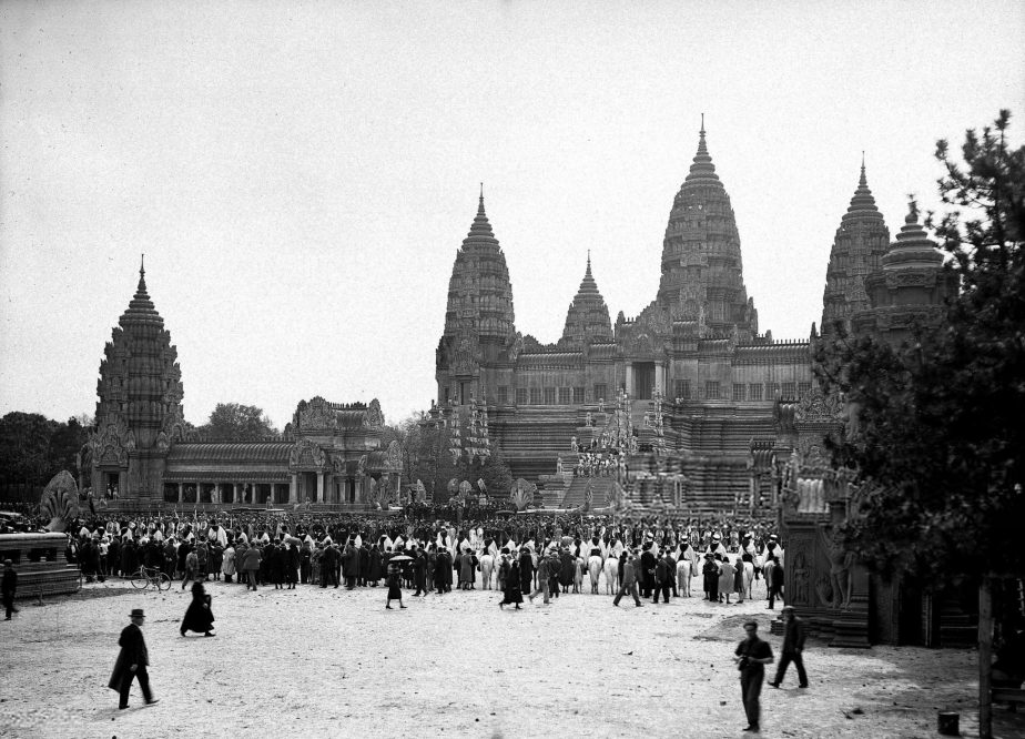 John Burgess on the Modern Life of Angkor Wat – The Diplomat