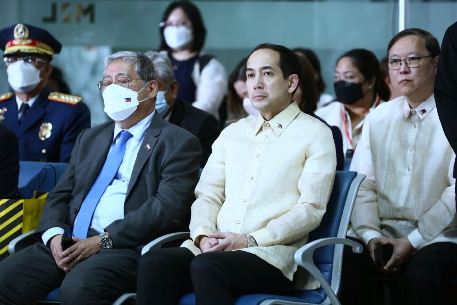 The ‘Chaos and Confusion’ Inside the Marcos Government – The Diplomat