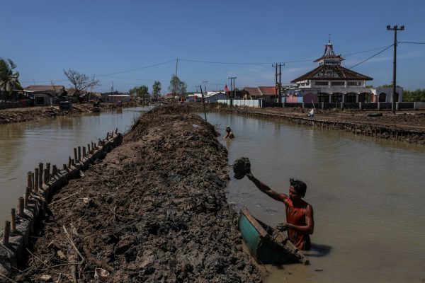 Indonesia’s Drowning Land – The Diplomat